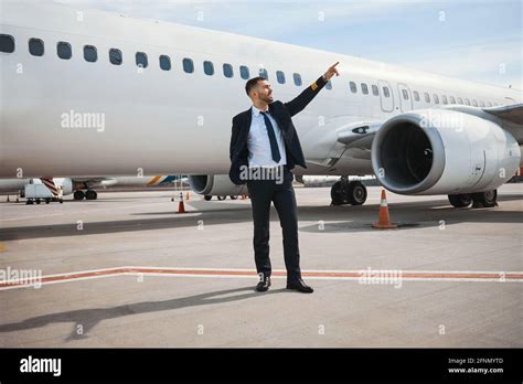 Man Pointing Towards Sky Hi Res Stock Photography And Images Alamy