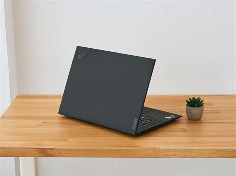 TOP 5 laptop Lenovo tốt nhất 2025 Từ văn phòng đến gaming đồ họa