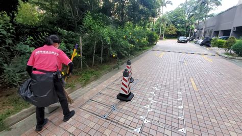 屯門屋苑男女清潔工爭執 女工慘被掃把打「爆缸」頭破血流送院 新冠疫情專頁