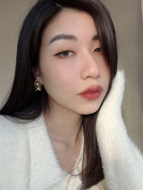 單眼皮 盡顯女人味，嘗試優雅成熟的妝容 ｜ Popo筆記