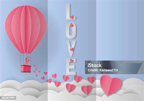 사랑 초대 카드 발렌타인 풍선 및 텍스트 사랑으로 추상적인 배경에 분홍색 심 혼 종이 컷 스타일 벡터 일러스트 레이 션 공예에 대한 스톡 벡터 아트 및 기타 이미지 Istock