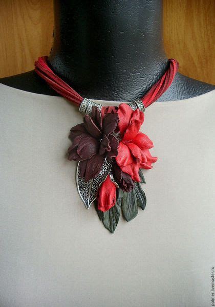 Купить или заказать Колье Эмили в интернет магазине на Ярмарке Мастеров Яркое колье для тех