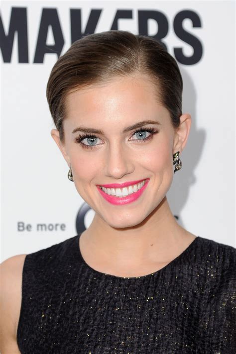 Girls Star Allison Williams On How She Keeps Her Skin Looking Great