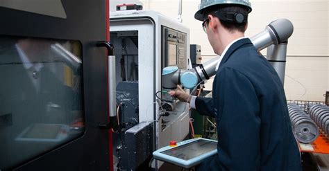 Universal Robots On Linkedin Cobots In Machine Tending