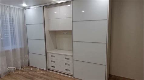 Шафа купе з місцем під телевізор у центрі Youtube