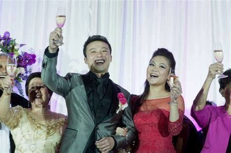 Wedding Tradition Toasting Yum Seng Chere Weddings And Parties