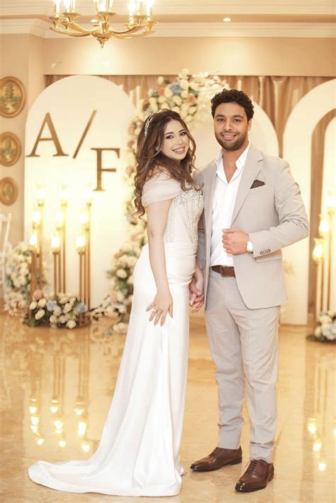 فرح الموجي تخطف الأنظار بإطلالتها الناعمة في خطوبتها على أحمد جمال
