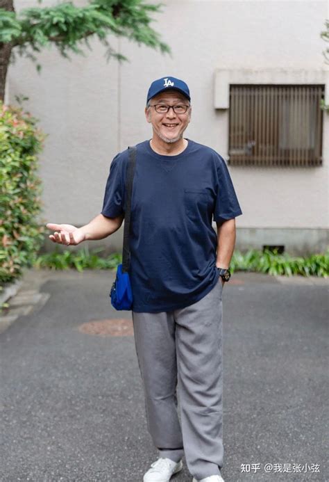男人过了40岁，夏天切忌穿老头汗衫、印花t，换成这些才洋气高级 知乎