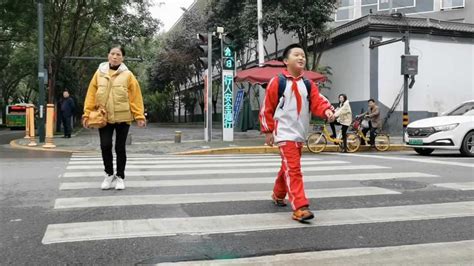 你知道如何正确过马路吗？高清1080p在线观看平台腾讯视频