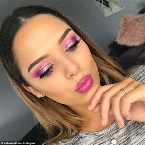 Beauty Expert Reveals Tips For Melt Proof Make Up Daily Mail Online