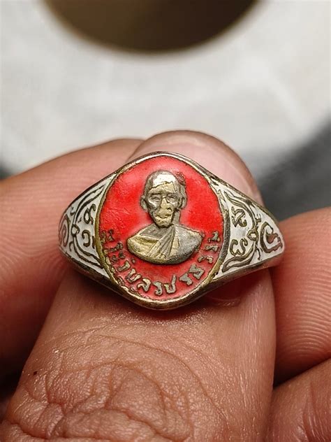 หลวงปู่สว่าง วัดคฤหบดีสงฆ์ ท่าพุทรา แหวนลงยารุ่นแรกหลวงพ่อสว่าง อุตตโร ปี 2501 Facebook