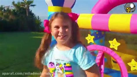 برنامه کودک آدریاناشوآدریانا و علی فیلو