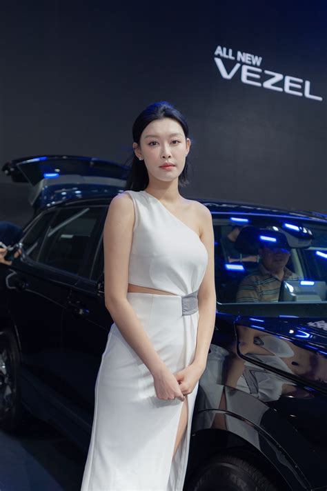 觉得这个广角拍摄人像有点变形 中关村在线摄影论坛