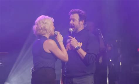 ‘ted Lasso Stars Jason Sudeikis And Hannah Waddingham Sing ‘shallow