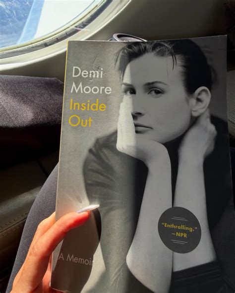 Christina Aguilera Reading Demi Moores Inside Out A Memoir