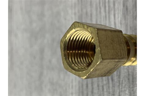 Штуцер с внутренней резьбой 1/4" - елочка 12 мм ARMA F1/4-12 - выгодная ...