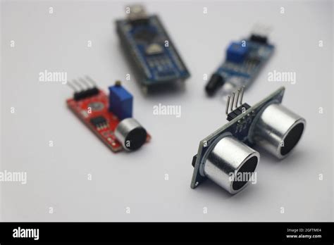Arduino Capteur Ultrason Banque De Photographies Et Dimages à Haute Résolution Alamy
