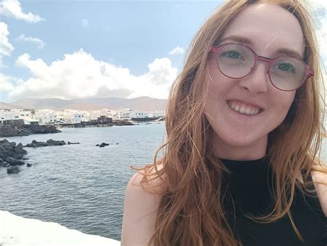 Conóceme Claudia García