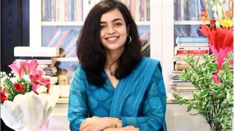 Meet Dr Apala Mishra A Dentist Who Secured Air 9 In Upsc Exam 2020