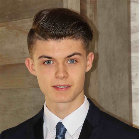 Fabian Hirth Dualer Student Daimler Truck Ag Xing