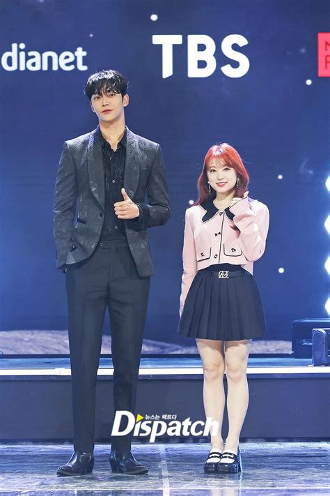 현장포토 키 차이에 심쿵로운·나코 설렘 유발 투샷 네이트 뉴스 현장포토 키 차이에 심쿵로운·나코 설렘 유발 투샷 네이트 뉴스