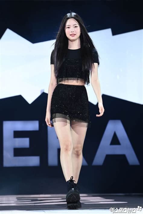 르세라핌 홍은채 우월한 비율[엑s Hd포토]