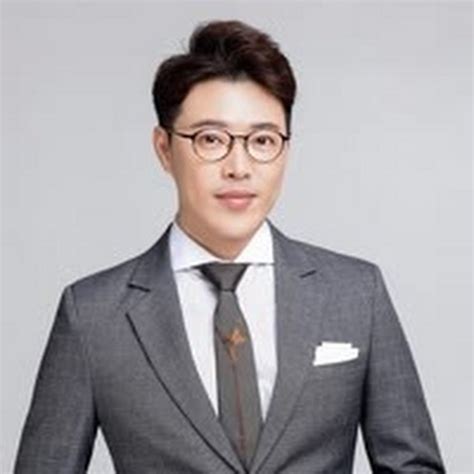 主持人周正 Youtube