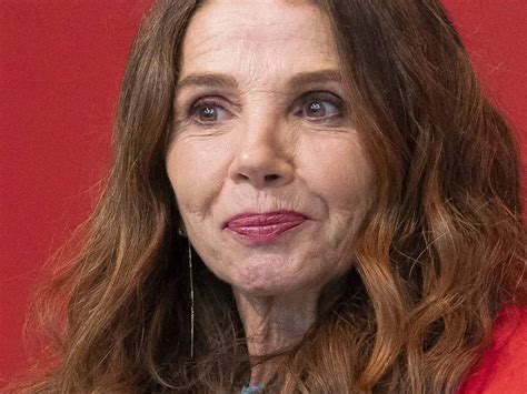 Victoria Abril France 2 La Déprogramme à Cause De Stéphane Plaza