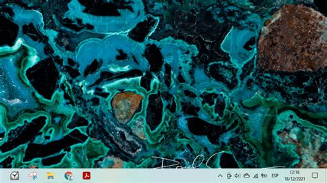 Is There A Way To Make The Taskbar Translucent For Some Reason I Remember It Being Like This
