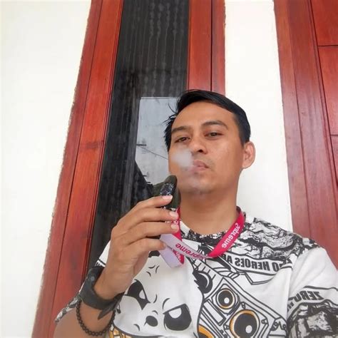 Cecep Iyan Kurniawan Iyanproject1 • Threads Say More