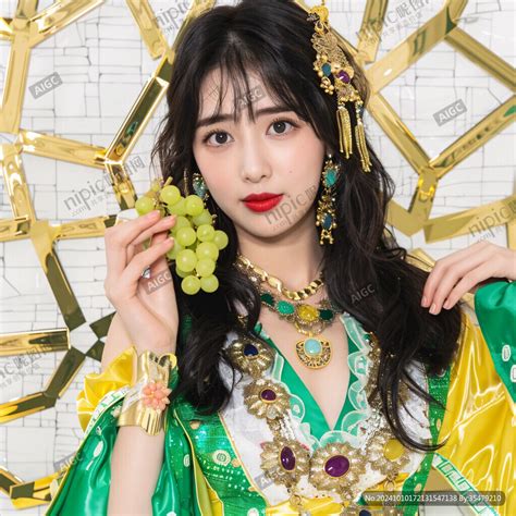 Ai创作图葡萄节拍照道具 百香果节拍照道具 番荔枝女孩 葡萄绿妍 仙女桃桃 Ins黄绿色 端午节拍照区 五一拍照造型 升学宴造型 果皇碧玉 手摇桃桃绿 公主系 绿樱花御衣黄 个人写真 枣子写真