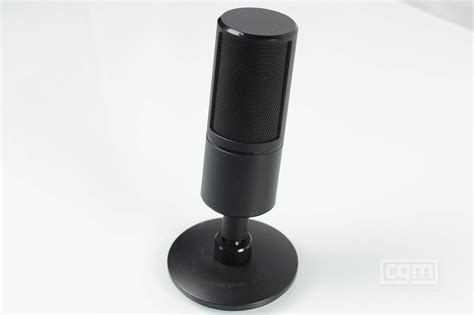 Razer Seiren X (Hardware) Review: Compact and Powerful