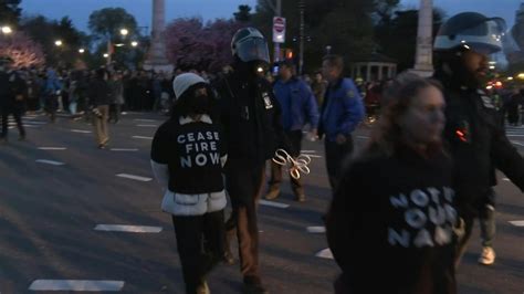 Pro Palestinian Protesters In New York Arrested And Taken Away
