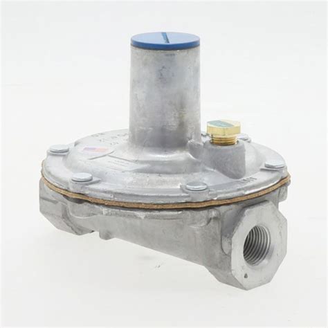 325 3 38 12a09 Maxitrol Gas Valve