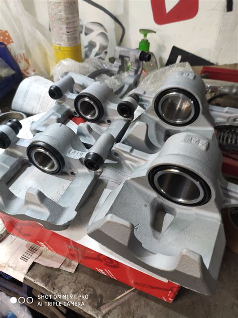 Тормозные поршни из нержавейки и переборка тормозных суппортов Lexus ...