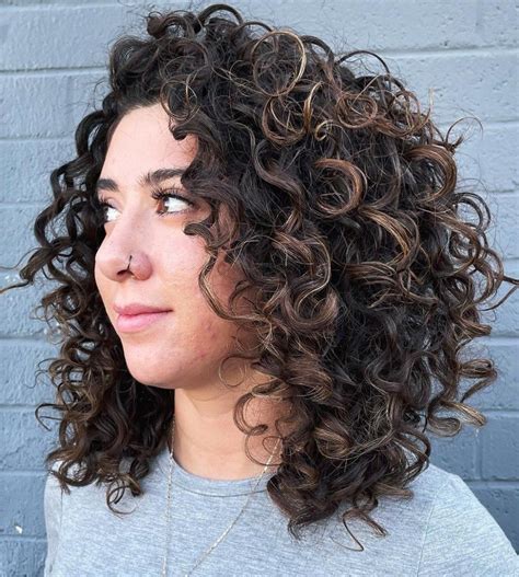 50 Short Curly Hairstyles To Give Your Ringlets A Perfect Shape In 2024