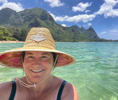 Anne Eliason Annekauai • Instagram Photos And Videos