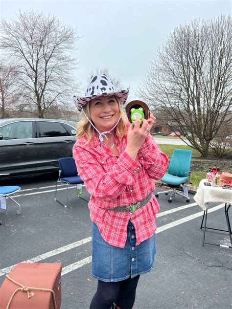 Bill Bierer On Linkedin Its Chair Rodeo Day In Philadelphia Om Seating W Bam Associates Jennifer…