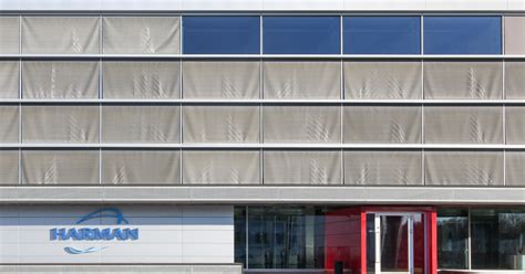 Aig Chubb Ordered To Pay Samsung Subsidiary 28mn Over Shareholder