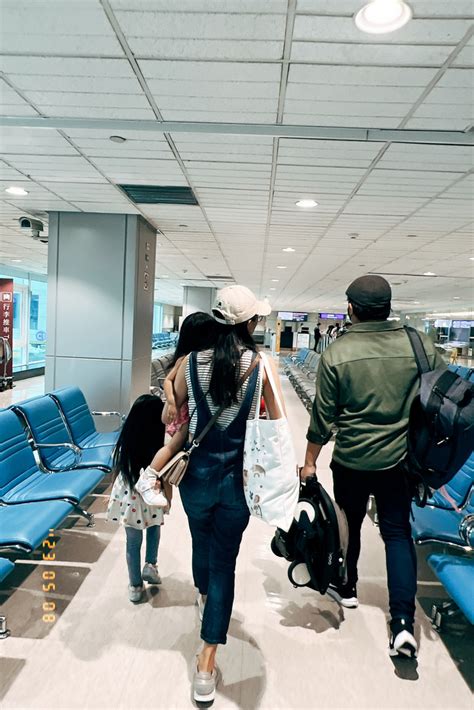 親子旅遊 帶小孩出國、搭飛機要注意的事？行李怎麼收？｜阿映 媽咪拜mamibuy