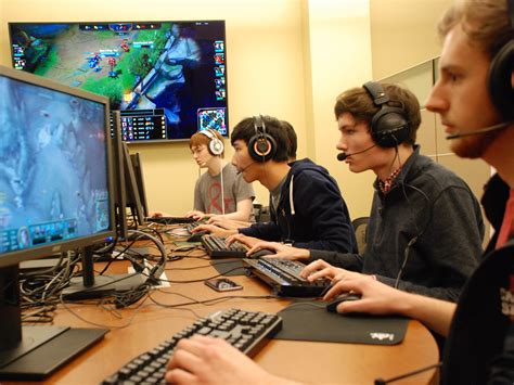 John play computer game