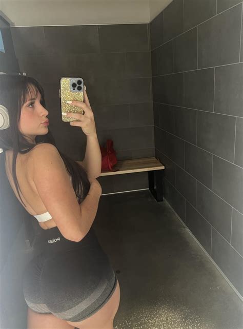 Zoeyavas Homepage On