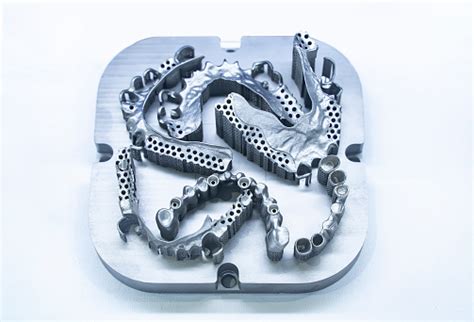 실험실에서 3d 프린터에서 치아 생산을 위한 모델링 프레임 0명에 대한 스톡 사진 및 기타 이미지 0명 3차원 형태 Stem 주제 Istock