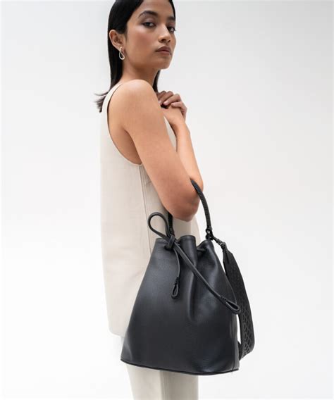 Bucket Bag In Black Grained Leather Callista