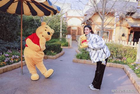 美女模特王星辰最新绝美写真，宛如公主一般 搜狐大视野 搜狐新闻