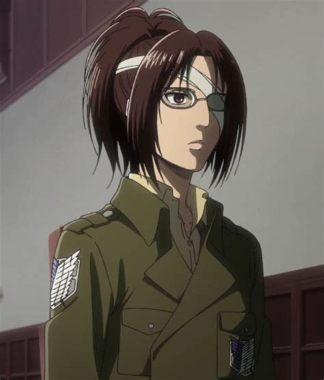 Épinglé Par Ji Yooh Sur Attack On Titan Masque Noir Livai Masque