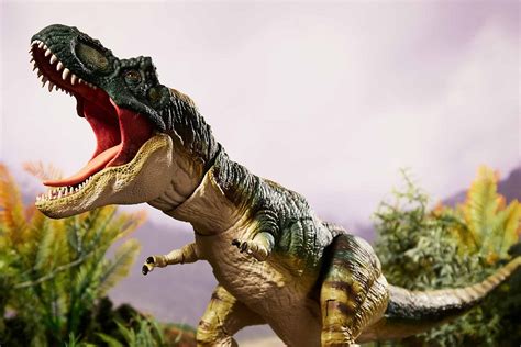 Jurassic Park The Gates Playset Uncrate