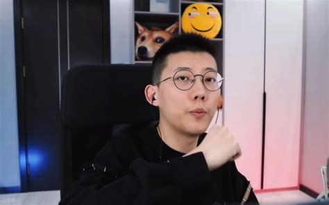如果有一天他突然停更了那我们又该如何寻找快乐了呢 alronwalker 默认收藏夹 哔哩哔哩视频