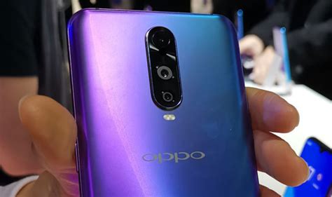 Oppo Rx Pro Hands On With This Colourful Oneplus T Rival Express Co Uk