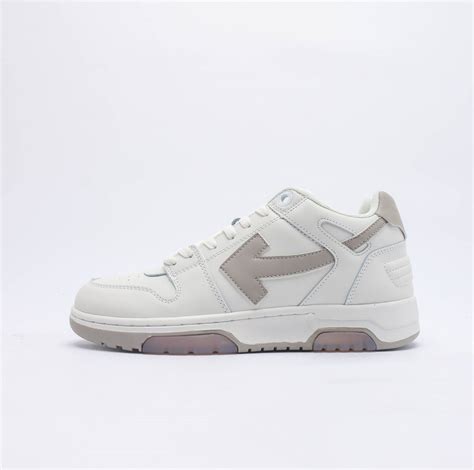Кроссовки Off-White - купить с доставкой по выгодным ценам в интернет ...